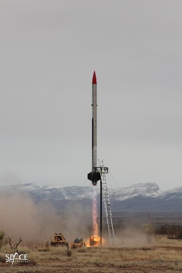 Successful Test Flight of Armadillo Aerospace STIG-A Rocket